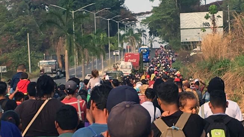 Mexico Is Helping A Mass Of Illegals Invade U.S. Borders This Weekend ...